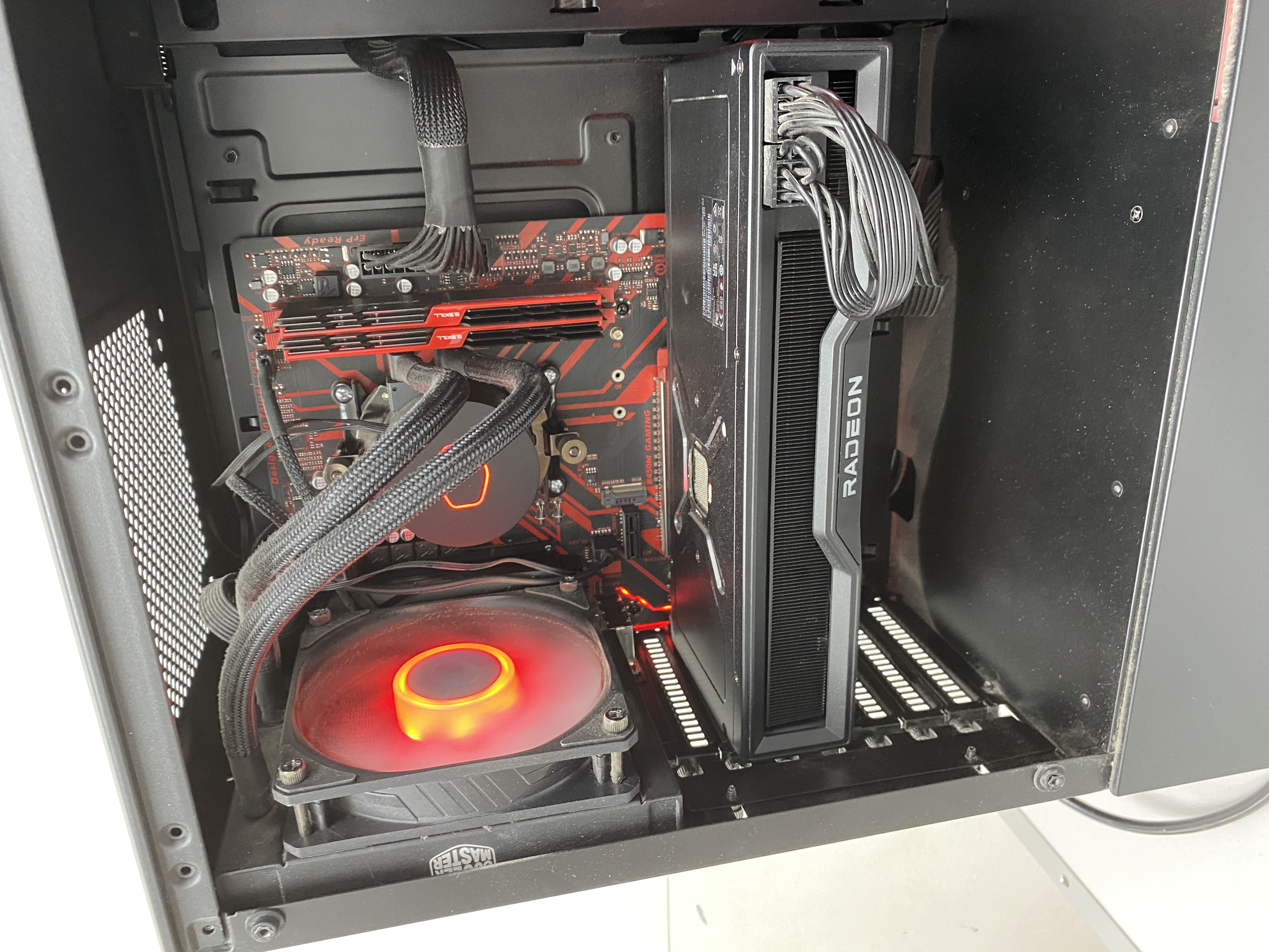 Pre-owned Custom built Gaming Tower | ryzen 7 5800x3d | RX 6950xt 16GB ...